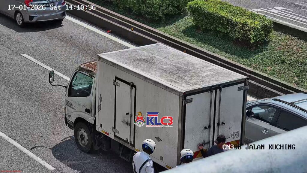 INFO KENDERAAN ROSAK 17.1.2026 2.14 PM – KLCCC